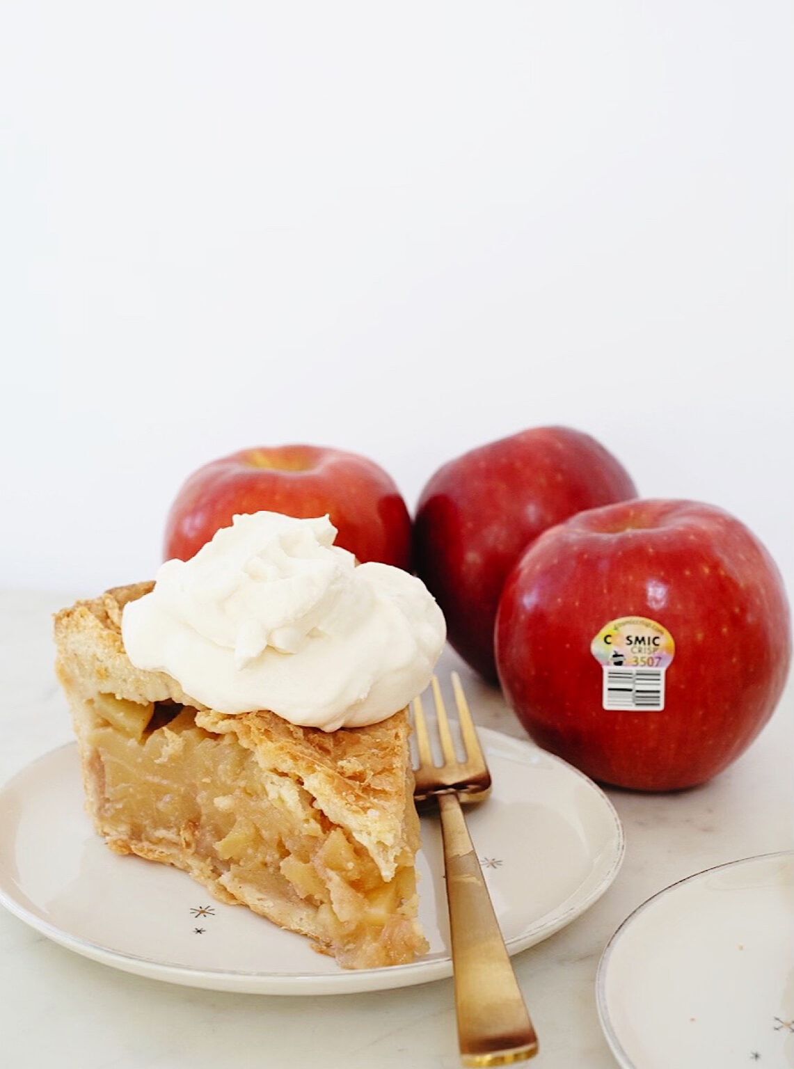 Hard Cider Caramel Apple Pie | The Vanilla Bean Blog